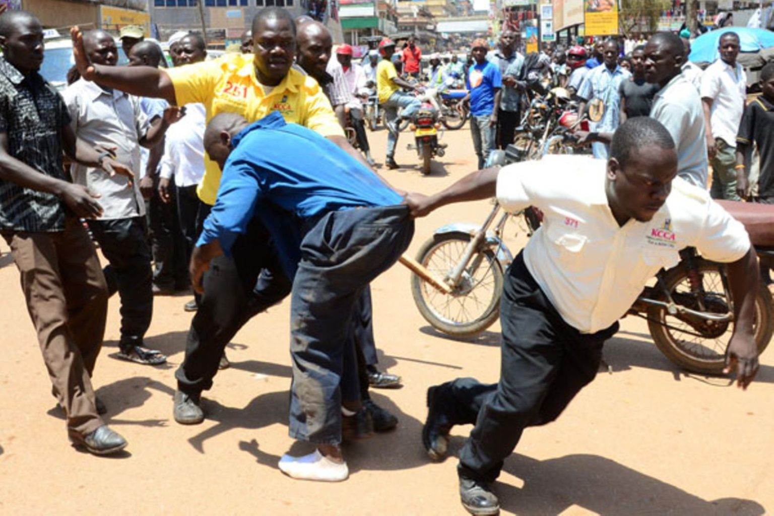KCCA Enforcement Operation Clears Kampala Streets - Kampala Express